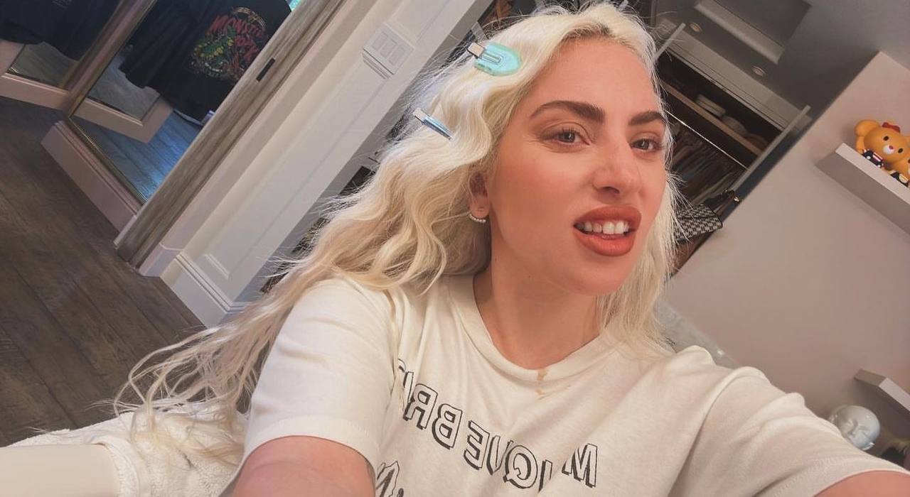 Леди Гагу заподозрили в помолвке | Womfire