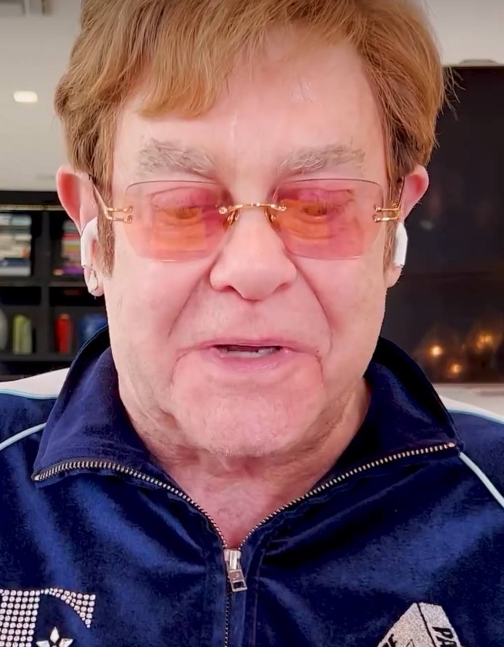 Элтон Джон рассказал, что борется с серьезной глазной инфекцией | Womfire